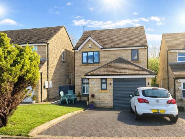 3 Bedroom Detached House