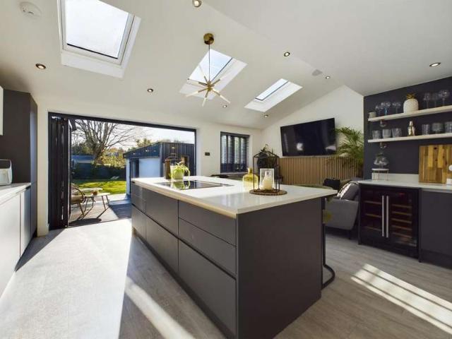 3 Bedroom Detached House
