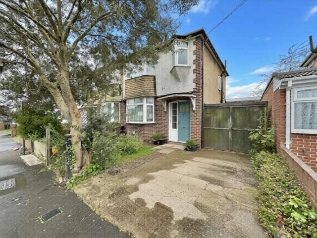3 Bedroom Detached House