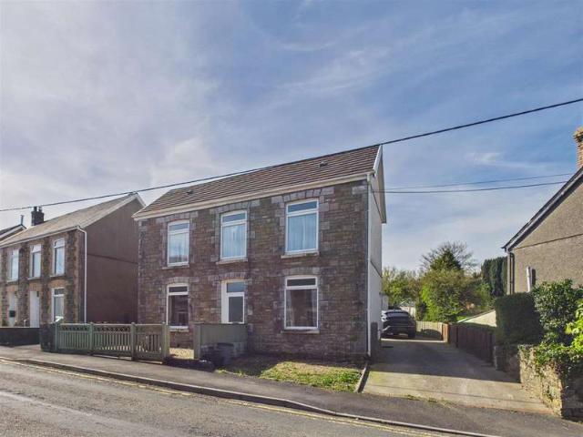 3 Bedroom Detached House
