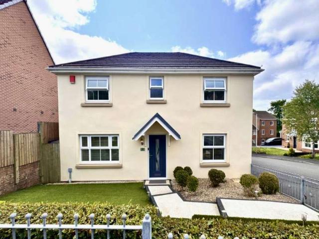 3 Bedroom Detached House