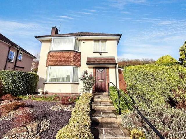 3 Bedroom Detached House