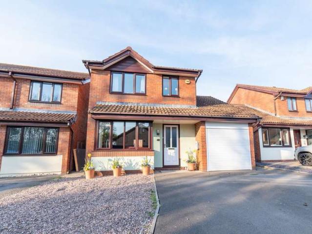 3 Bedroom Detached House