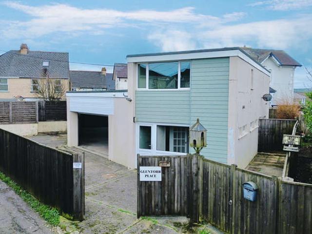 3 Bedroom Detached House