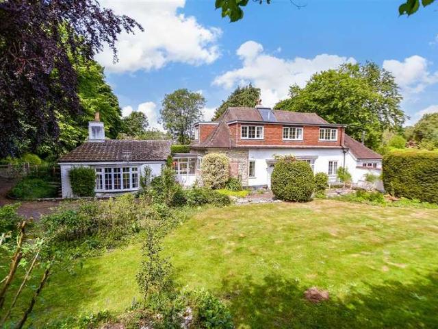3 Bedroom Detached House