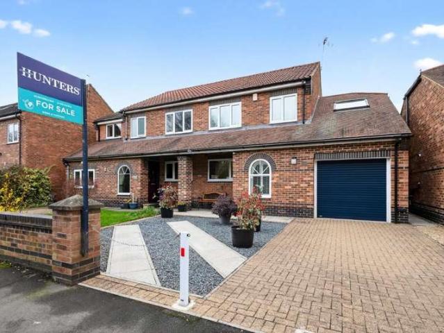 3 Bedroom Detached House