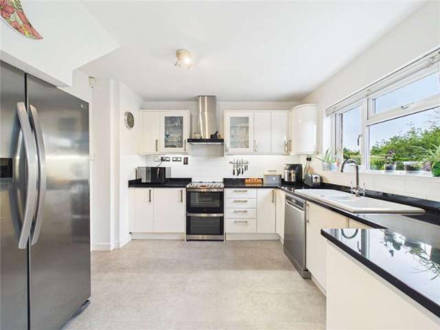 3 Bedroom Detached House