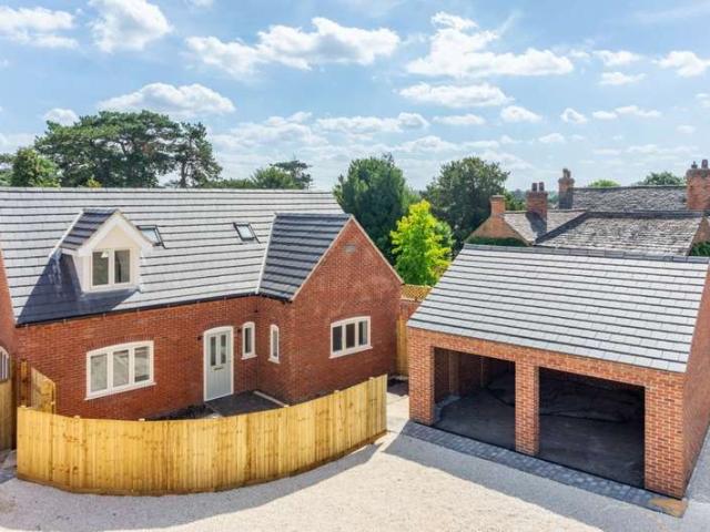 3 Bedroom Detached House