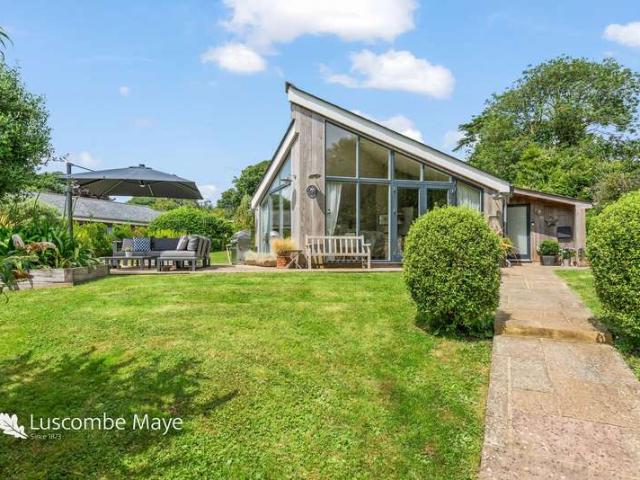 3 Bedroom Detached House