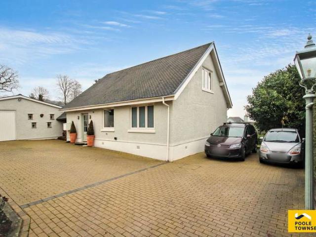 3 Bedroom Detached House