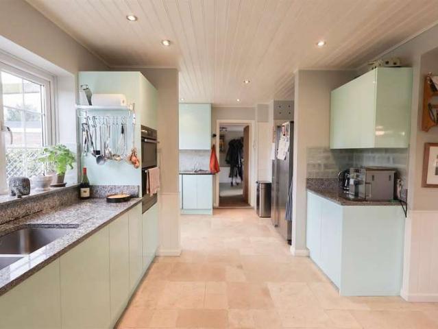 3 Bedroom Detached House