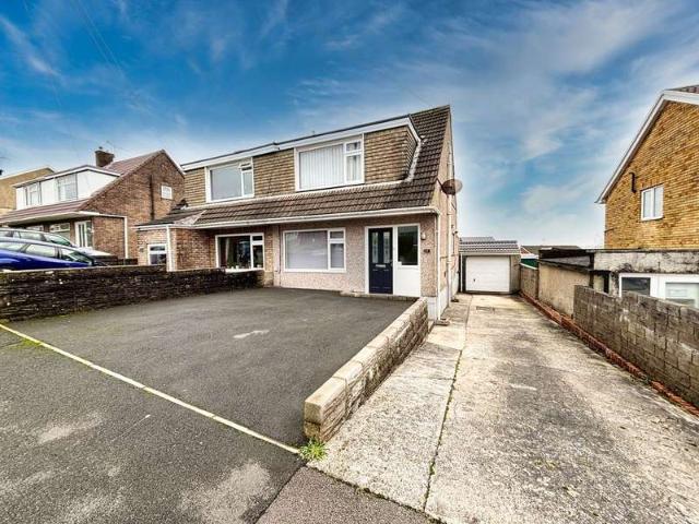 3 Bedroom Detached House