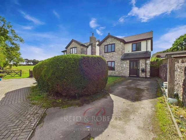 3 Bedroom Detached House