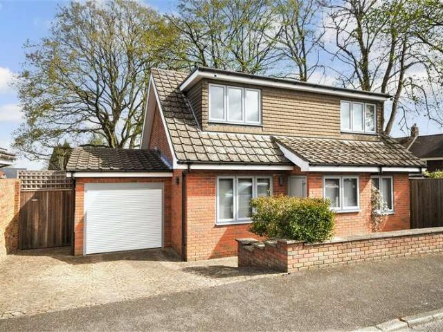 3 Bedroom Detached House