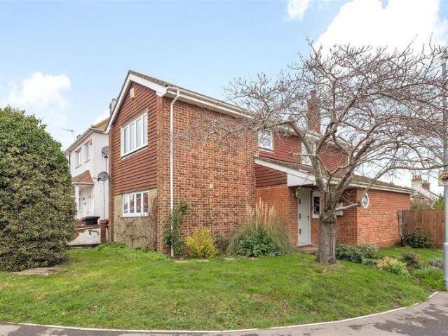 3 Bedroom Detached House