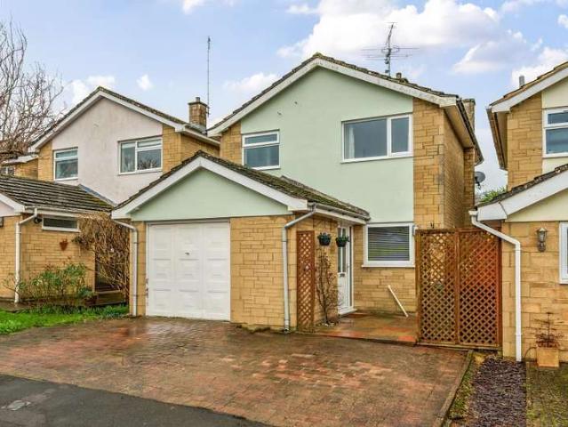 3 Bedroom Detached House