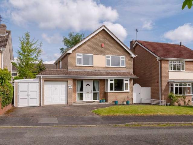 3 Bedroom Detached House
