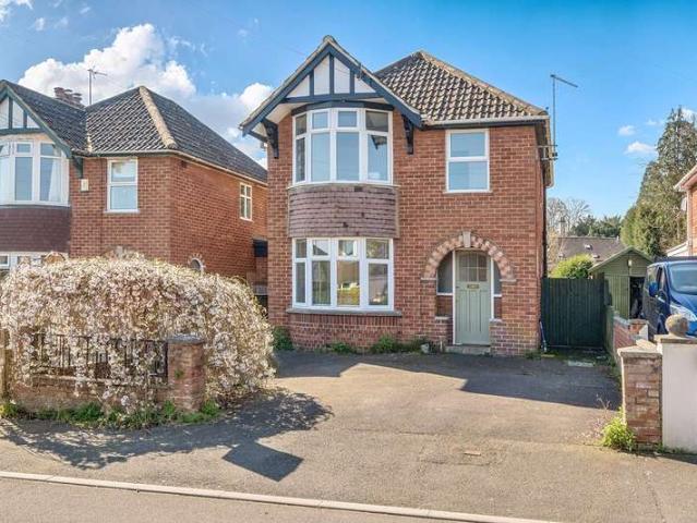 3 Bedroom Detached House