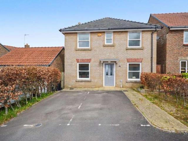 3 Bedroom Detached House