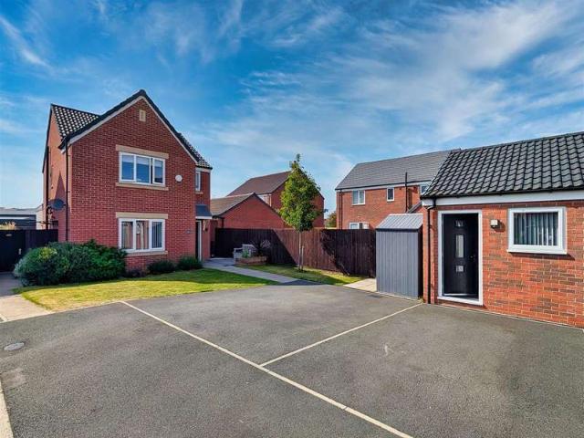 3 Bedroom Detached House