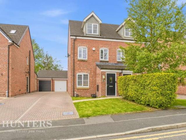 3 Bedroom Detached House