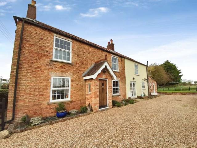 3 Bedroom Detached House