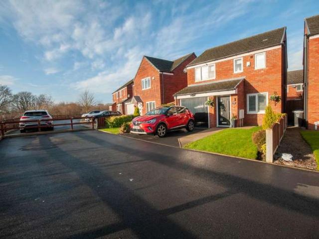3 Bedroom Detached House