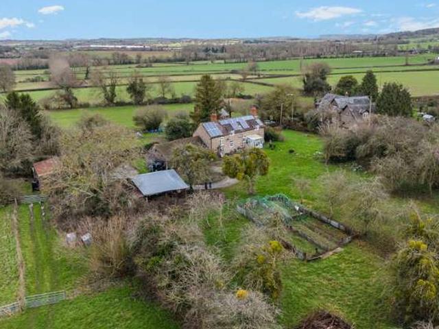 3 Bedroom Detached House