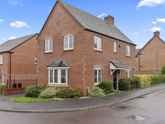 3 Bedroom Detached House