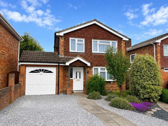 3 Bedroom Detached House