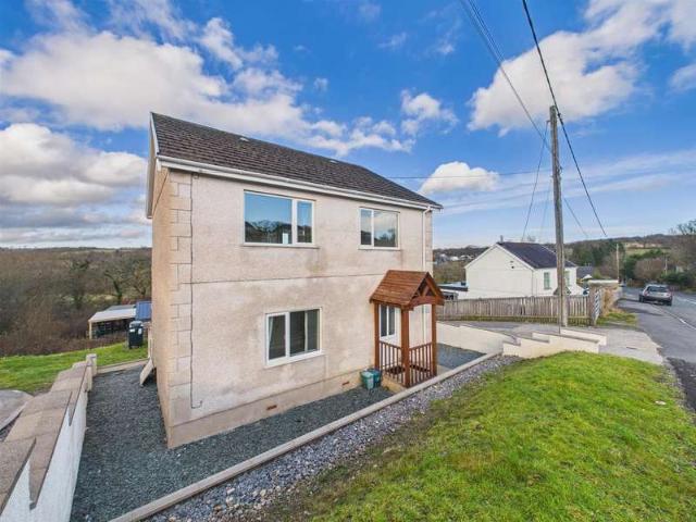 3 Bedroom Detached House