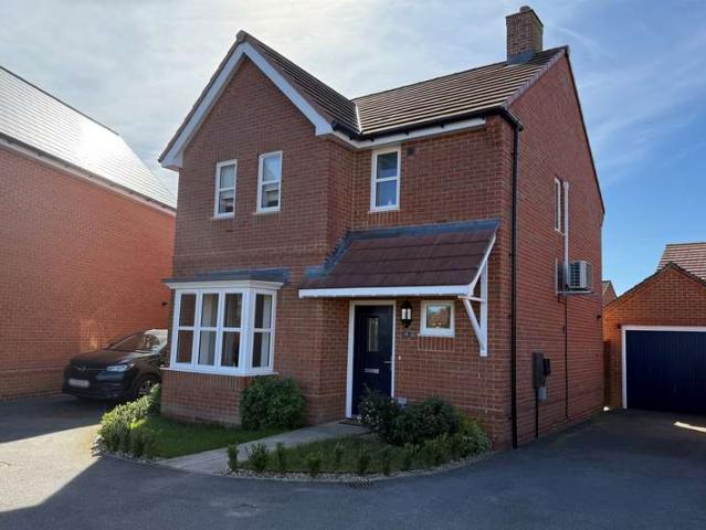 3 Bedroom Detached House
