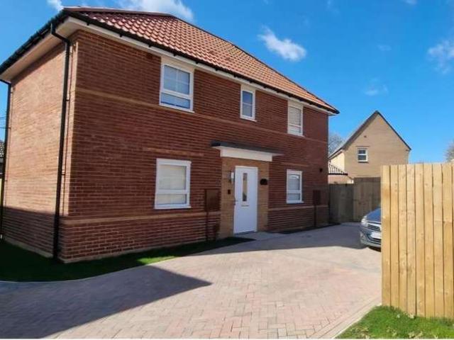 3 Bedroom Detached House