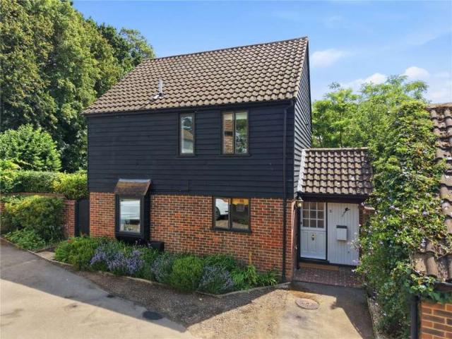 3 Bedroom Detached House