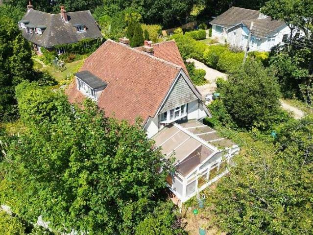3 Bedroom Detached House