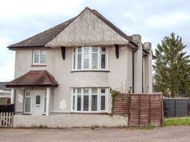 3 Bedroom Detached House