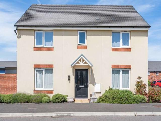3 Bedroom Detached House