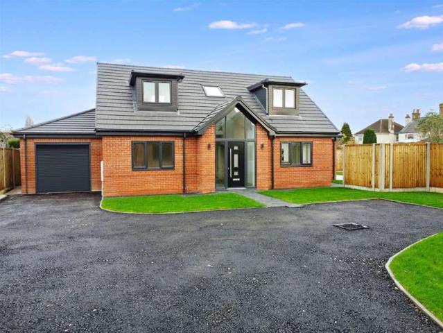 3 Bedroom Detached House