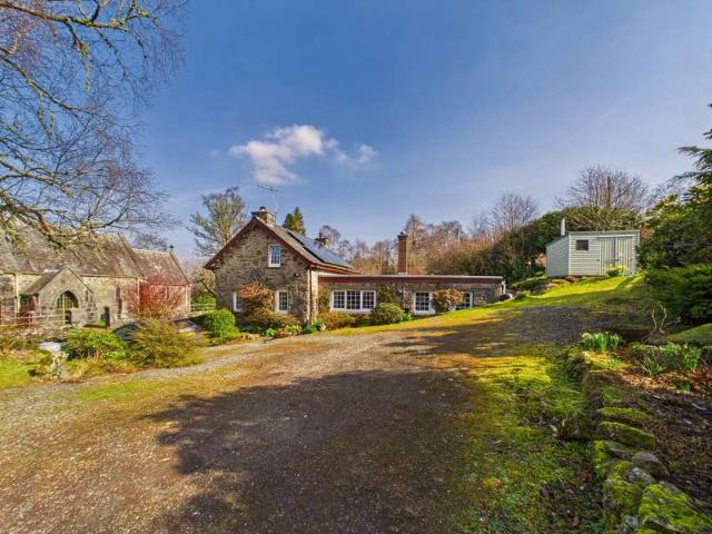 3 Bedroom Detached House
