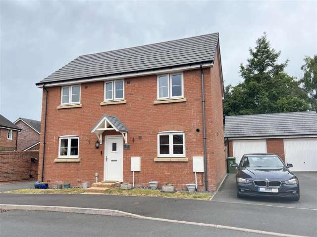 3 Bedroom Detached House