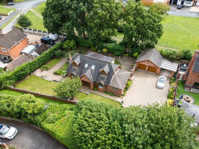 3 Bedroom Detached House