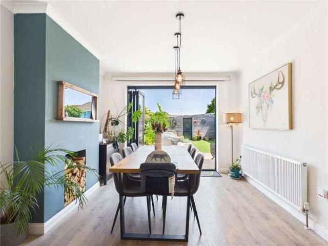 3 Bedroom Detached House