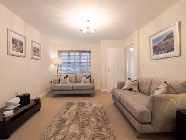 3 Bedroom Detached House