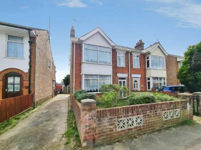 3 Bedroom Detached House
