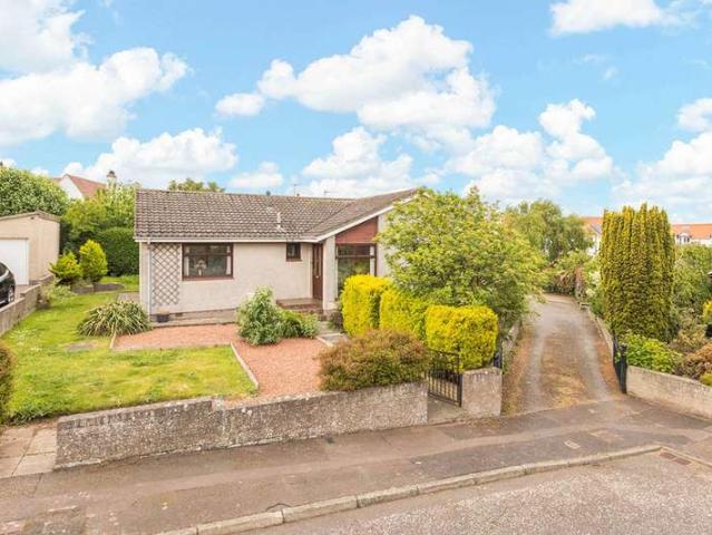 3 Bedroom Detached House