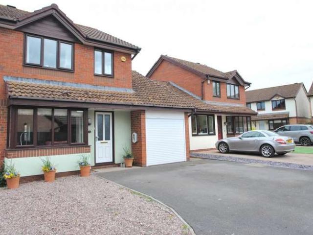 3 Bedroom Detached House