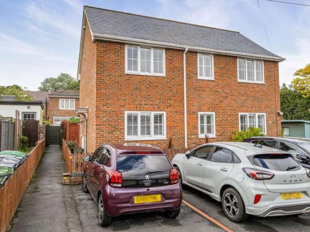 3 Bedroom Detached House