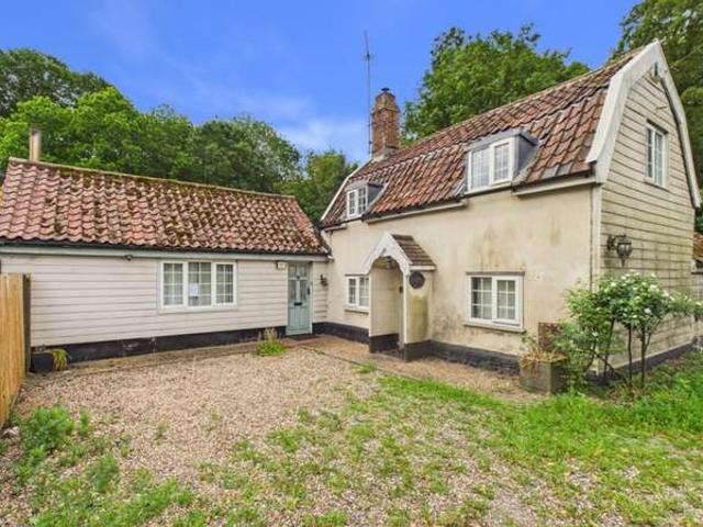 3 Bedroom Detached House