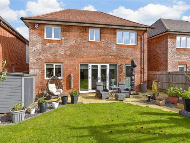 3 Bedroom Detached House