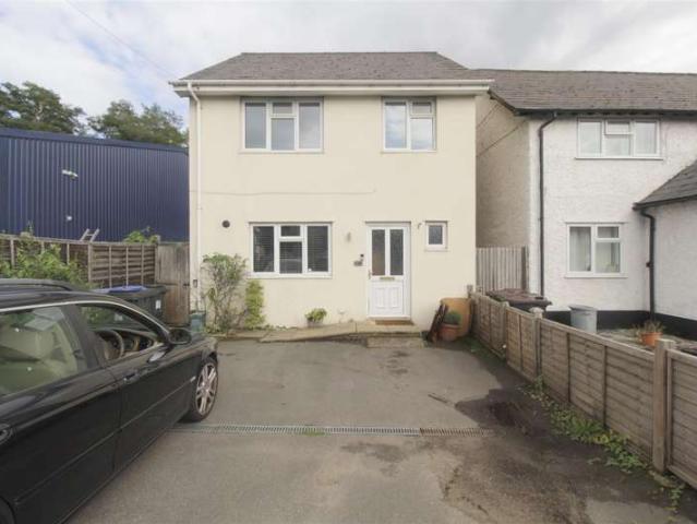 3 Bedroom Detached House